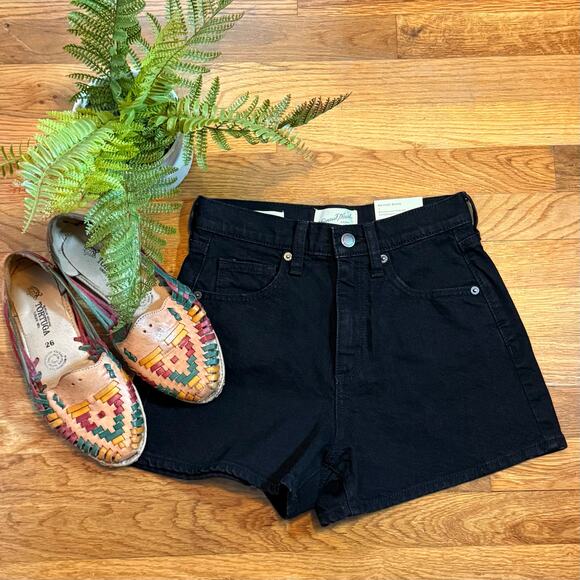 Universal Thread | Shorts | Universal Thread Womens 0 No Fade Black 90s ...